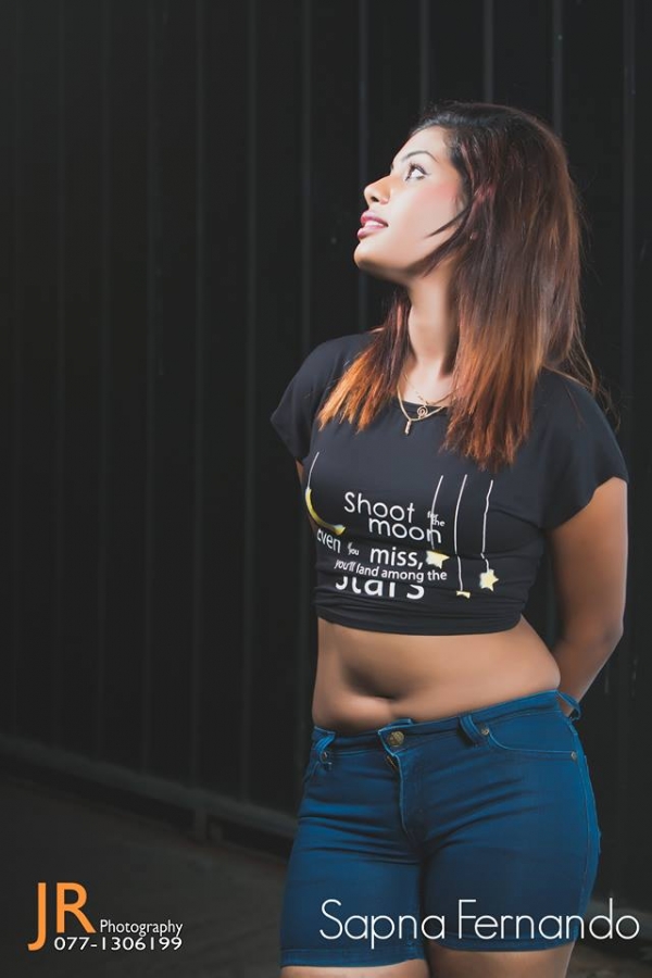 Model Sapna Photoshoot|Hiru TV Blog