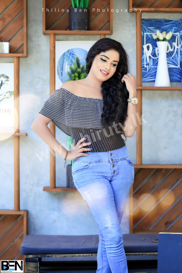 Actress Sinethi Akila Model Shoot|Hiru TV Blog