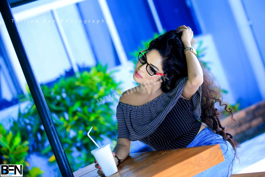 Actress Sinethi Akila Model Shoot|Hiru TV Blog
