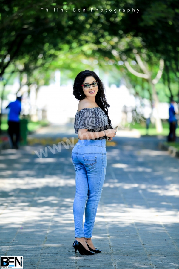Actress Sinethi Akila Model Shoot|Hiru TV Blog